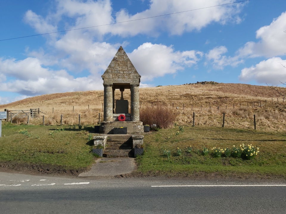 Rochester War Memorial In Rochester - Fabulous North
