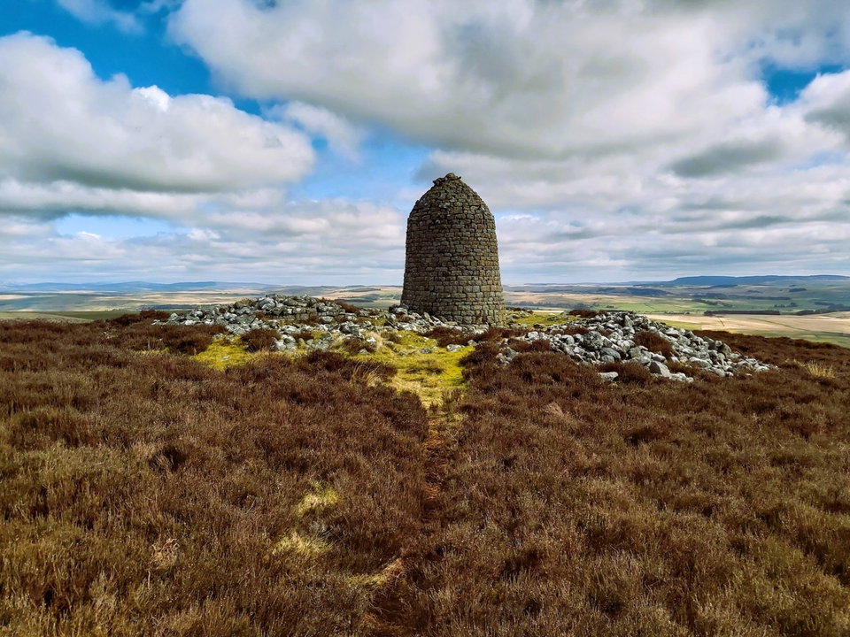 Padon Hill Monument In Otterburn - Fabulous North
