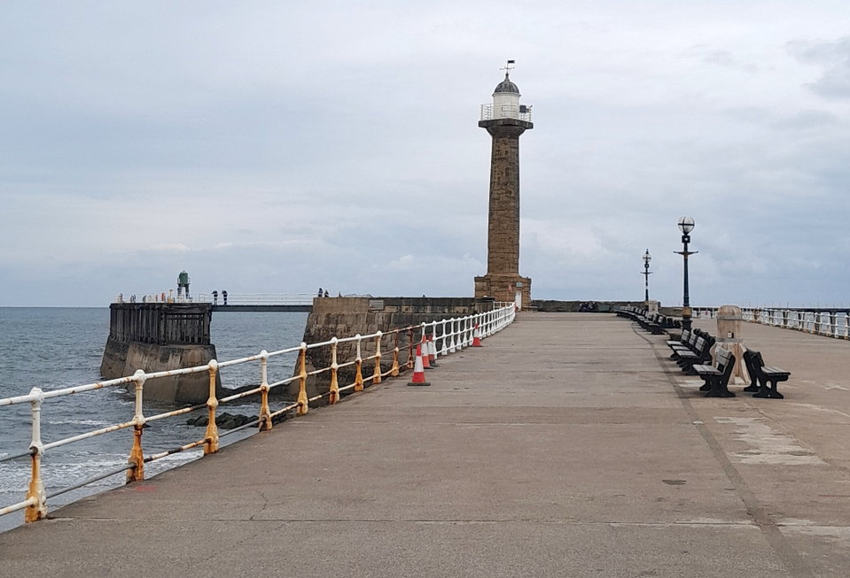 Whitby Piers And Lighthouses In Whitby - Fabulous North
