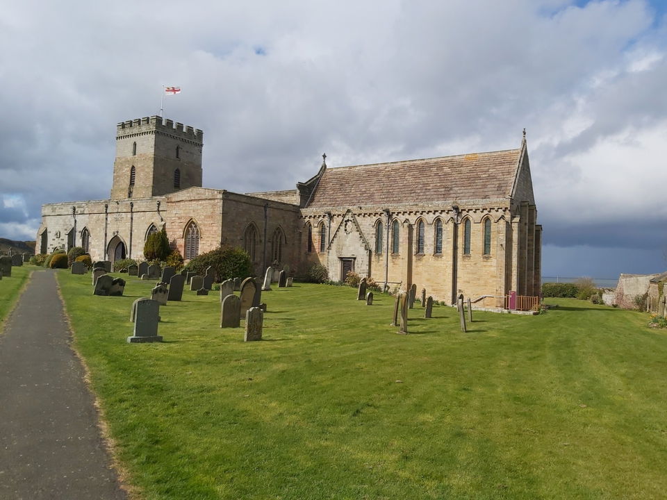 Grace Darling Monument in Bamburgh - Fabulous North