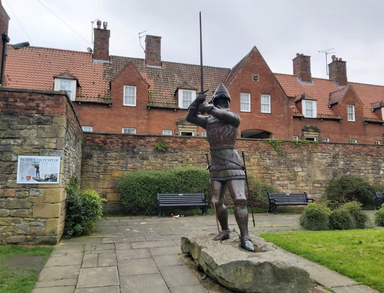 Harry Hotspur Statue in Alnwick - Fabulous North