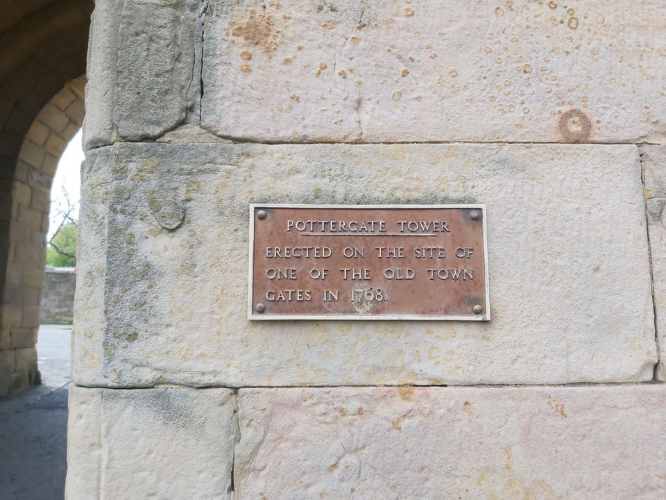 Pottergate Tower in Alnwick - Fabulous North