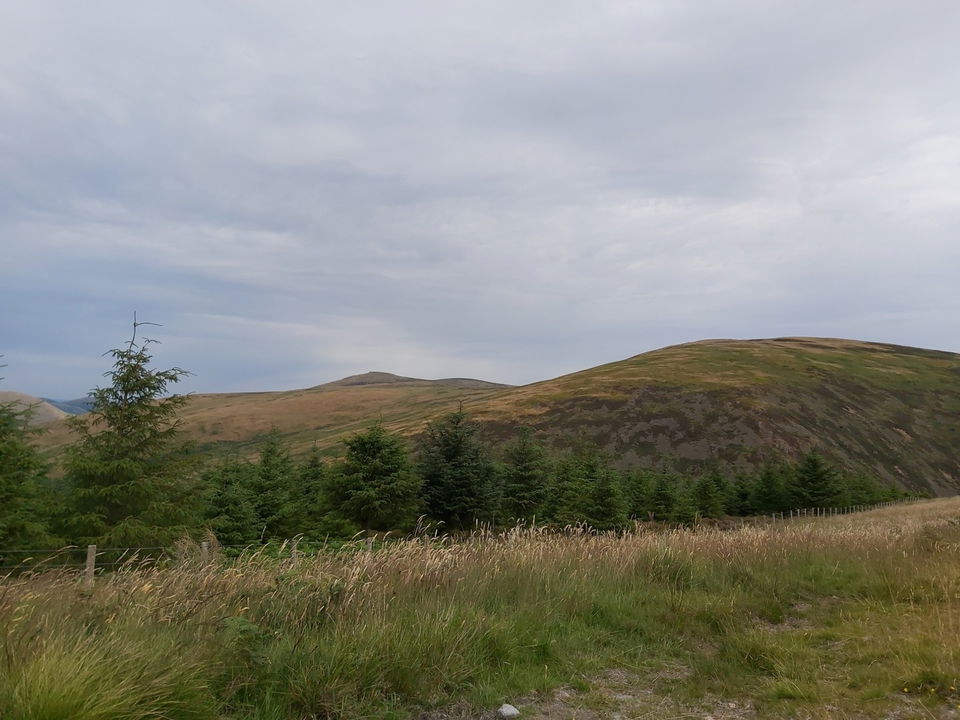 Hike To Hen Hole And Cheviot Summit in The Cheviots - Fabulous North
