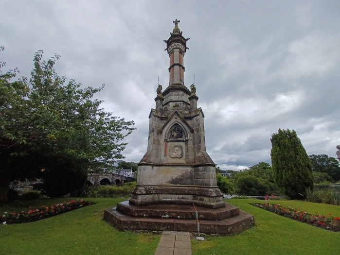Earl of Galloway Monument In Newton Stewart - Fabulous North