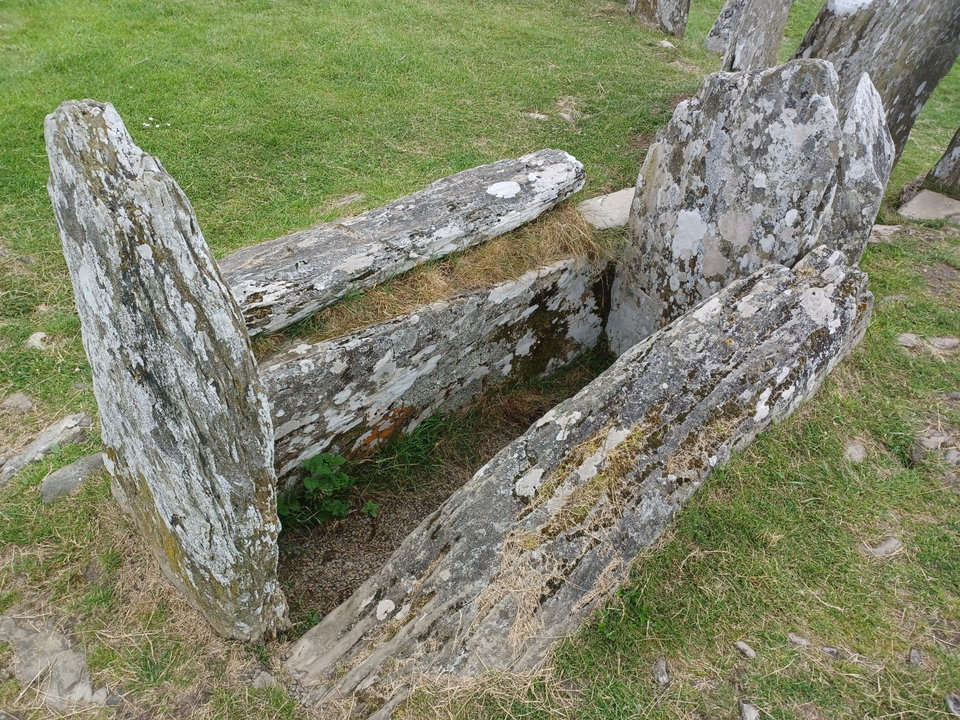 Cairn Holy Chambered Cairns In Newton Stewart - Fabulous North