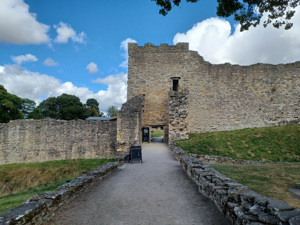 Pickering Castle In Pickering - Fabulous North