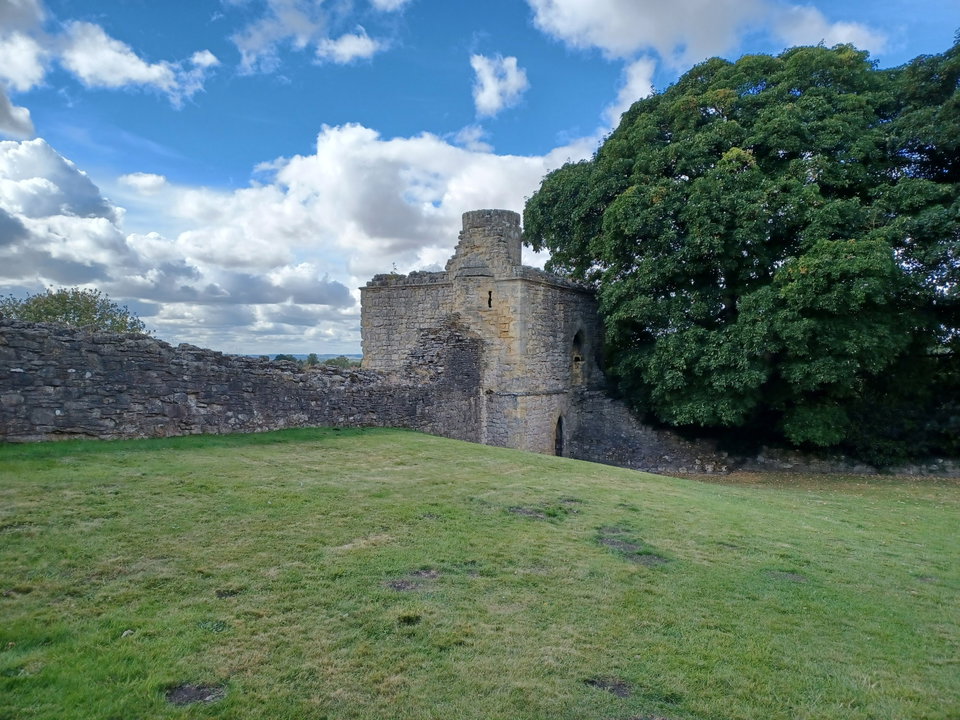 Pickering Castle In Pickering - Fabulous North