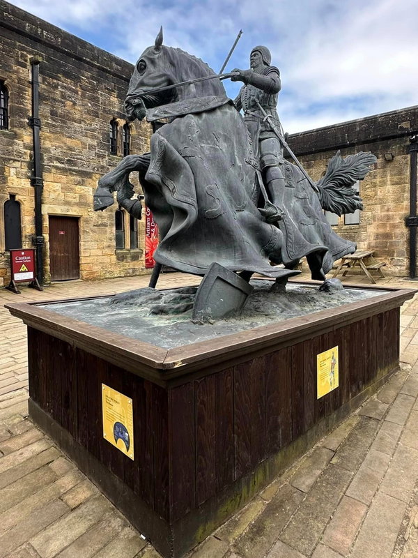 Alnwick Castle in Alnwick - Fabulous North