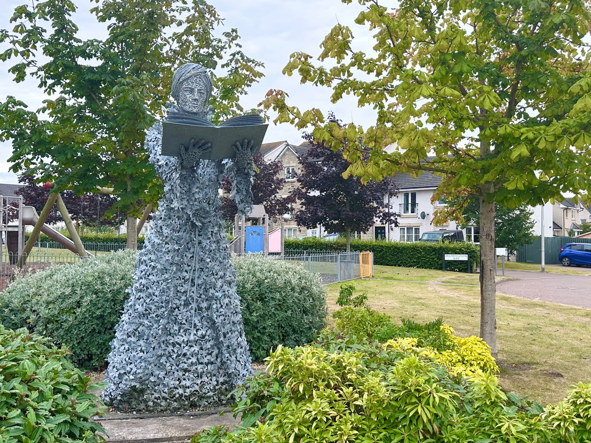 Athena Sculpture In Prestonpans - Fabulous North
