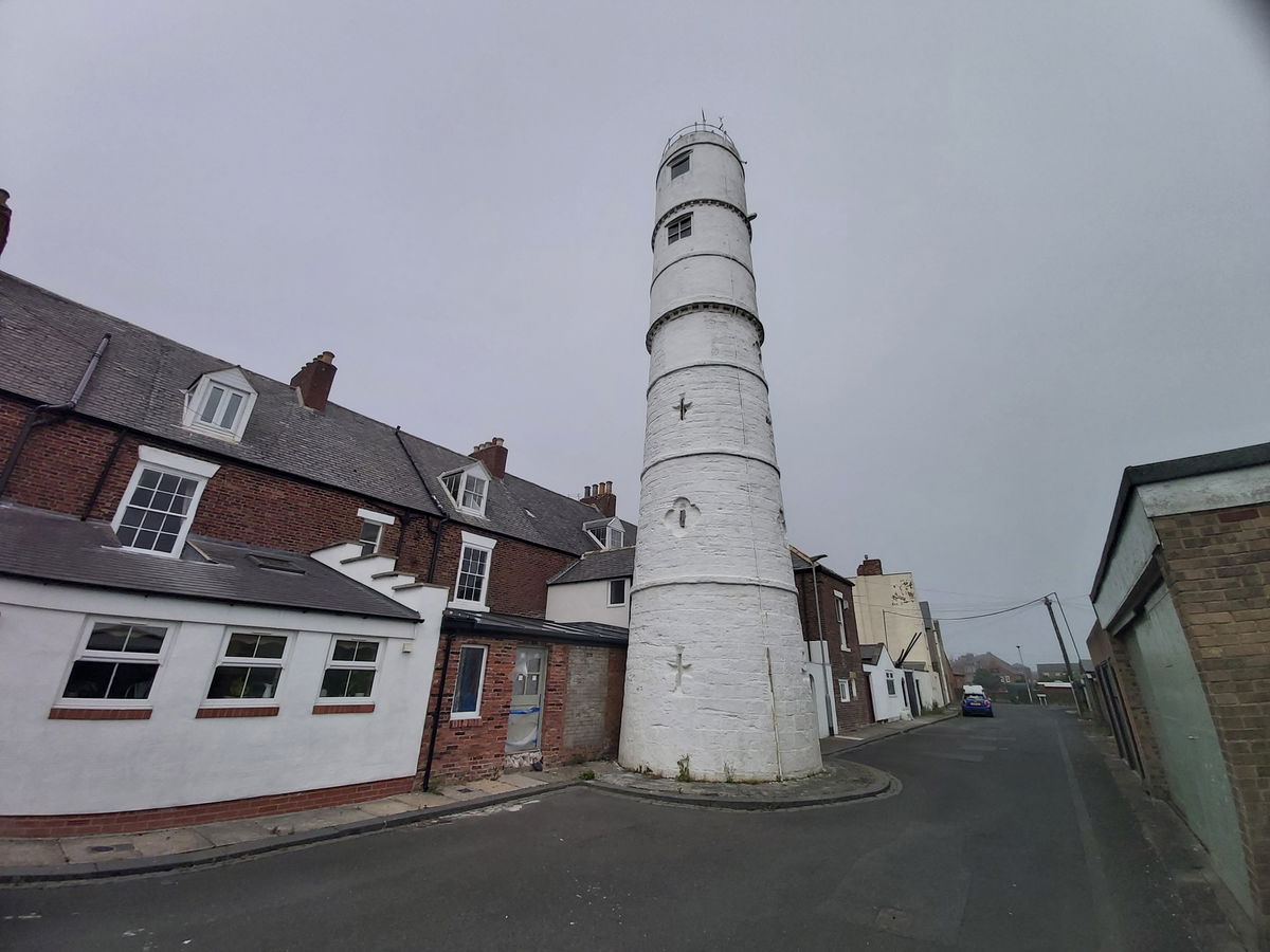 Bath Terrace Lighthouse in Blyth - Fabulous North