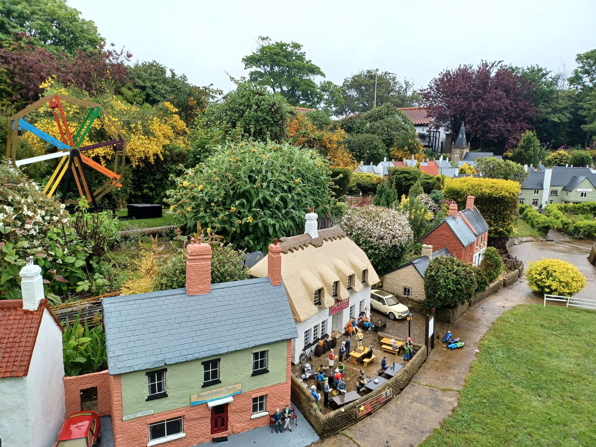 Bondville Model Village In Bridlington - Fabulous North