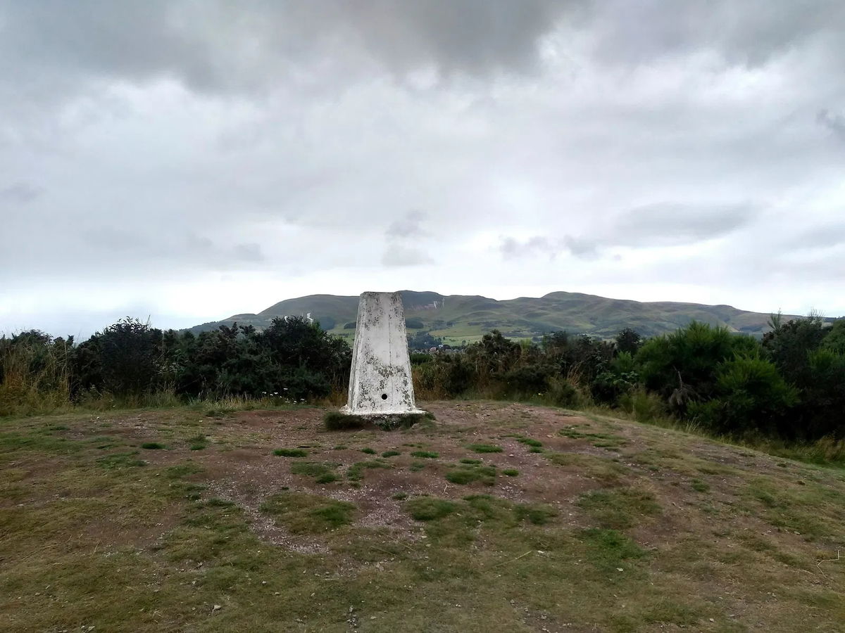 Braid Hills Trig Point Near Edinburgh - Fabulous North