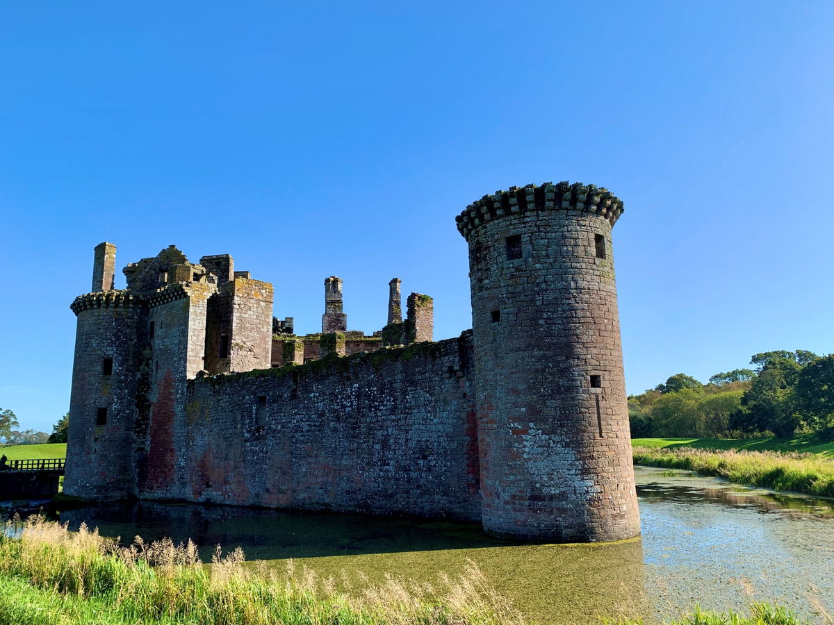 Caerlaverock Castle In Dumfries - Fabulous North