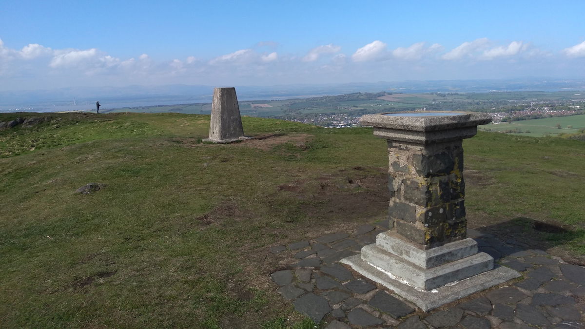 Cocklerue Hill Trig Point In Falkirk - Fabulous North