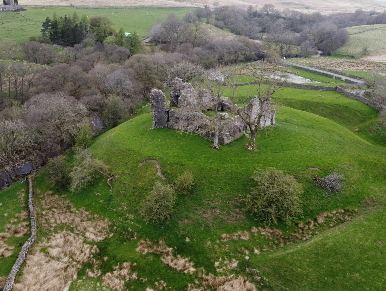 Pendragon Castle In Kirkby Steven - Fabulous North
