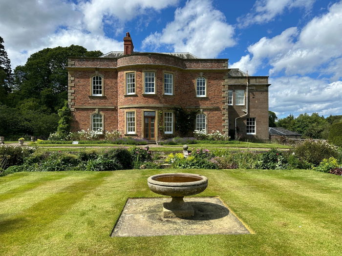 Fallodon Hall In Alnwick - Fabulous North