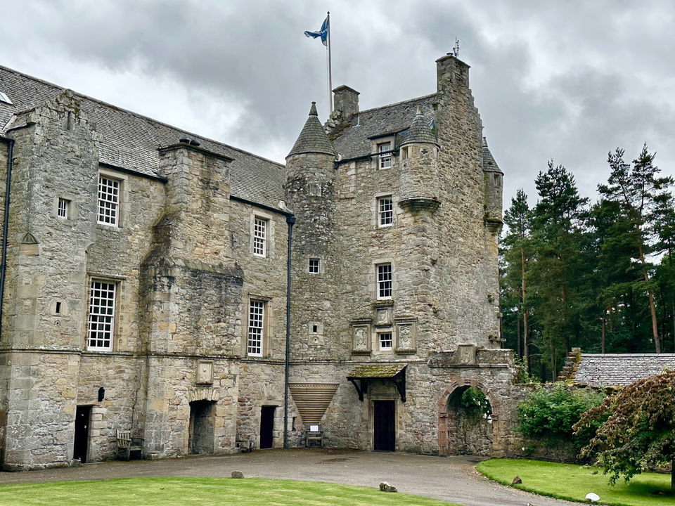 Ferniehirst Castle In Jedburgh - Fabulous North