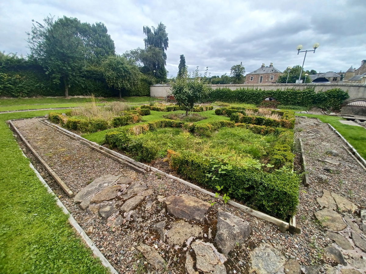 Greyfriars Garden In Jedburgh - Fabulous North