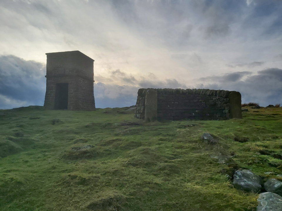Greygarth Tower In Dallowgill Near Pateley Bridge - Fabulous North