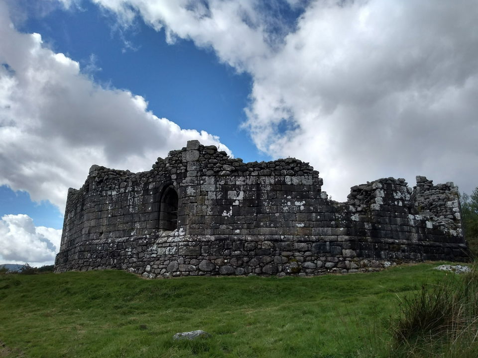 Loch Doon Castle In Dumfries - Fabulous North