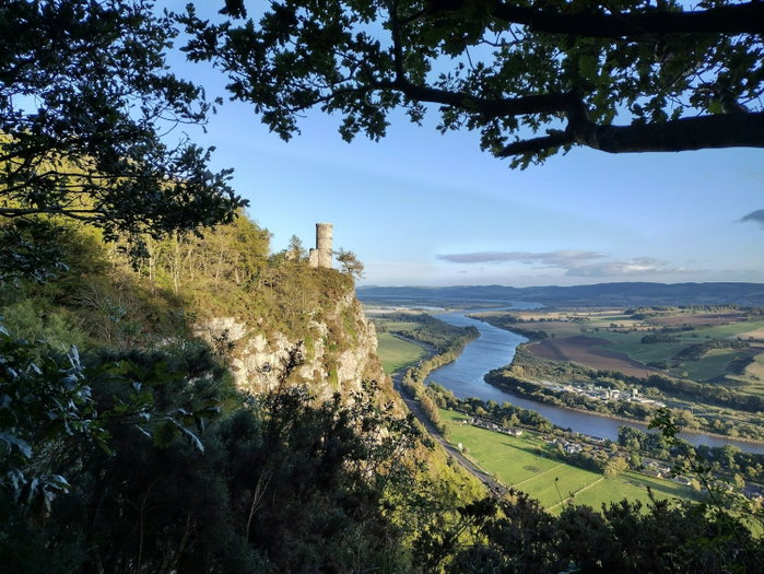 Kinnoull Hill Tower In Perth - Fabulous North