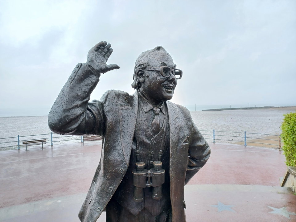 Eric Morecambe Statue In Lancaster - Fabulous North