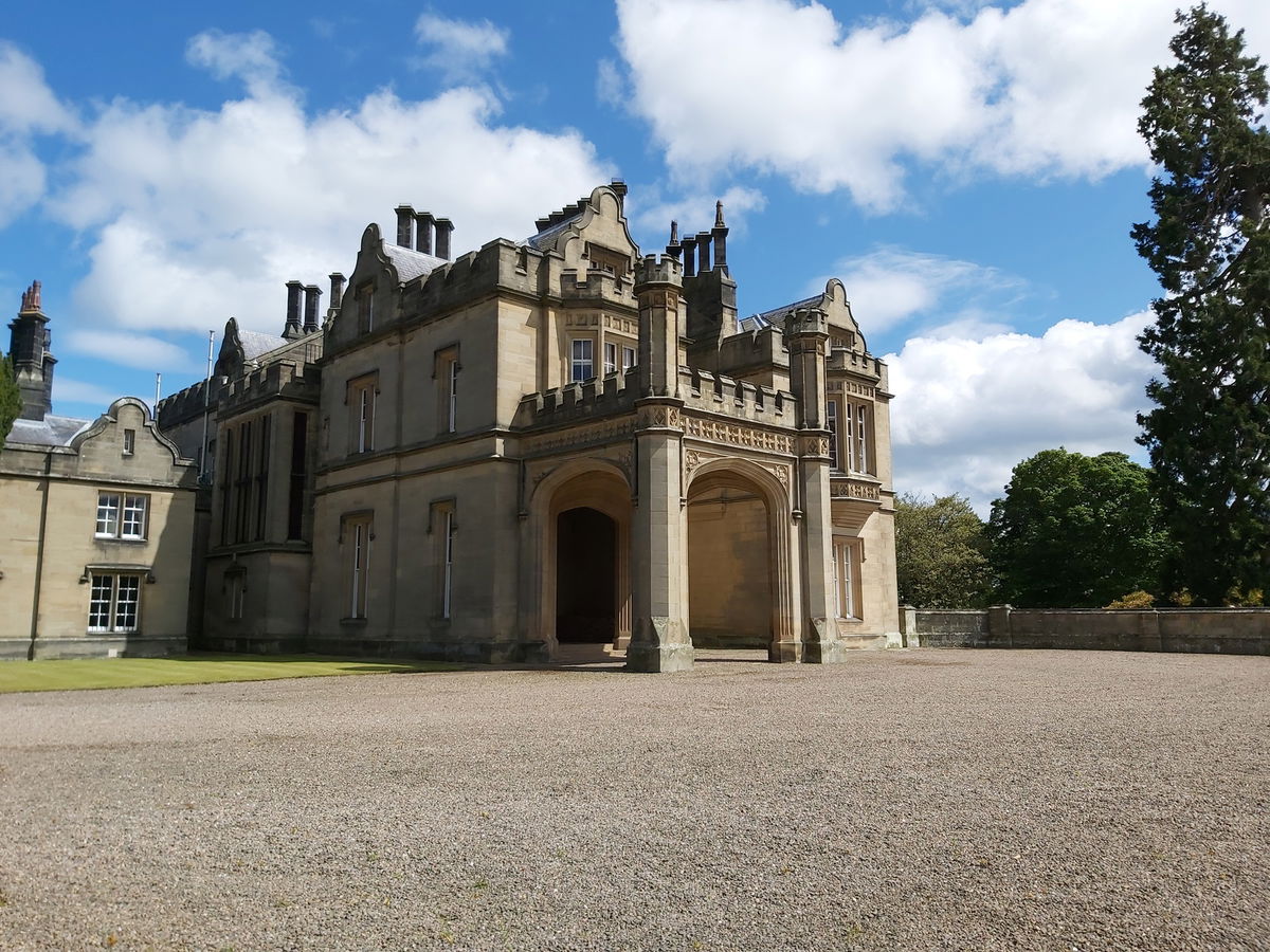 Lilburn Tower in Chillingham - Fabulous North