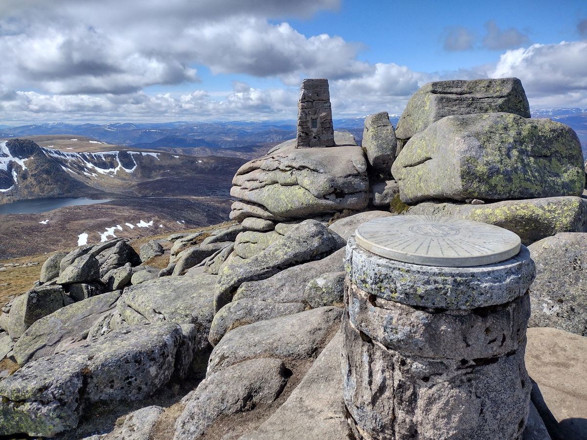 Lochnagar Trig Point In Ballater - Fabulous North