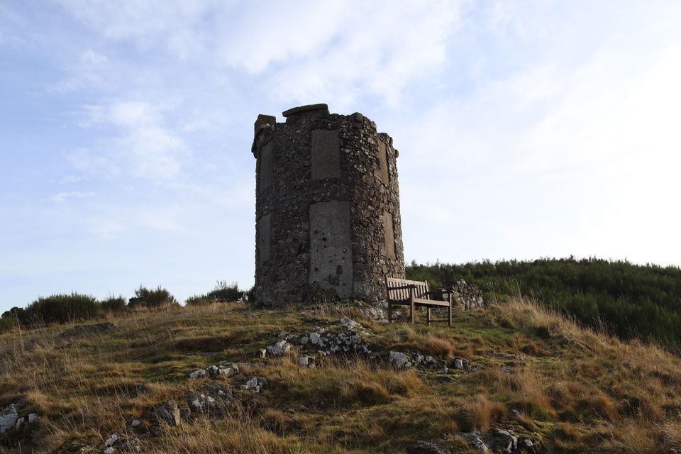 Macduff's Monument In Perth - Fabulous North