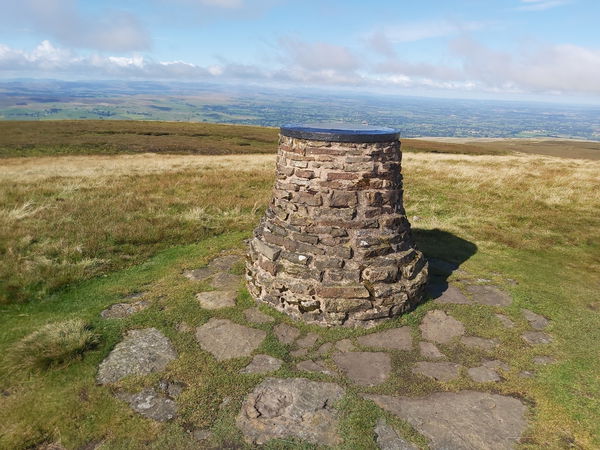 Nine Standards In Kirkby Stephen - Fabulous North