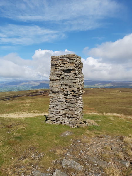 Nine Standards In Kirkby Stephen - Fabulous North