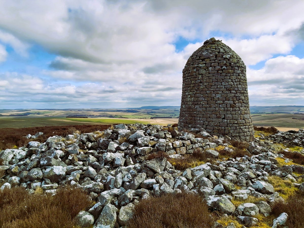 Padon Hill Monument In Otterburn - Fabulous North