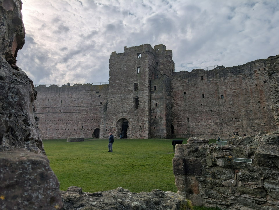 Tantallon Castle In East Lothian - Fabulous North