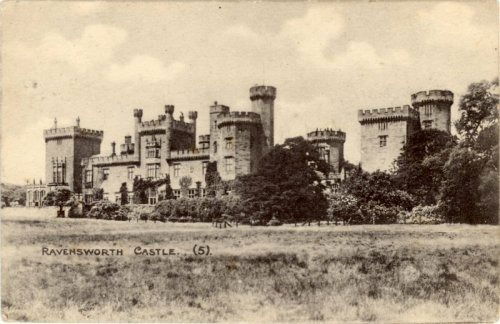 Ravensworth Fountain In Alnwick - Fabulous North