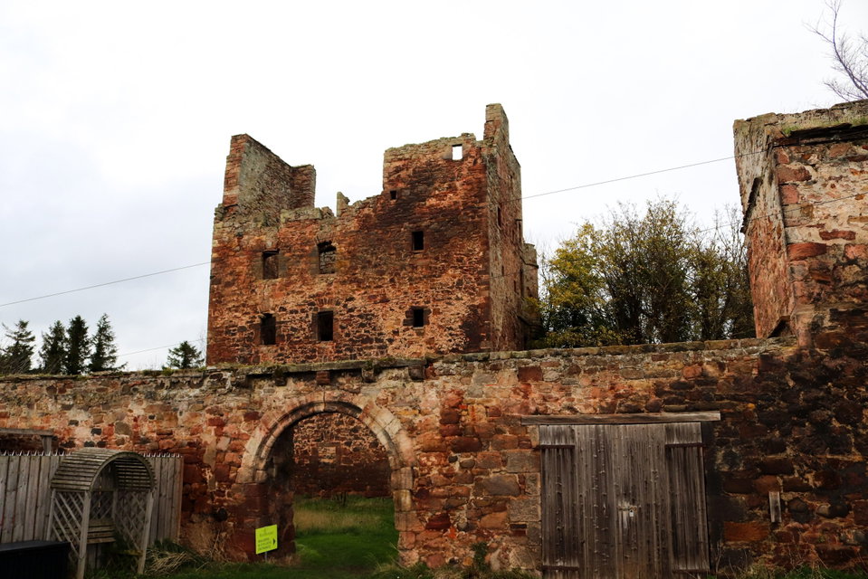 Redhouse Castle In East Lothian - Fabulous North