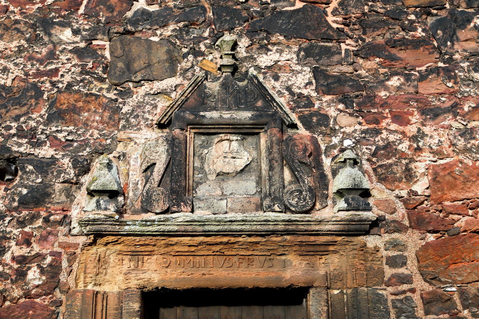 Redhouse Castle In East Lothian - Fabulous North