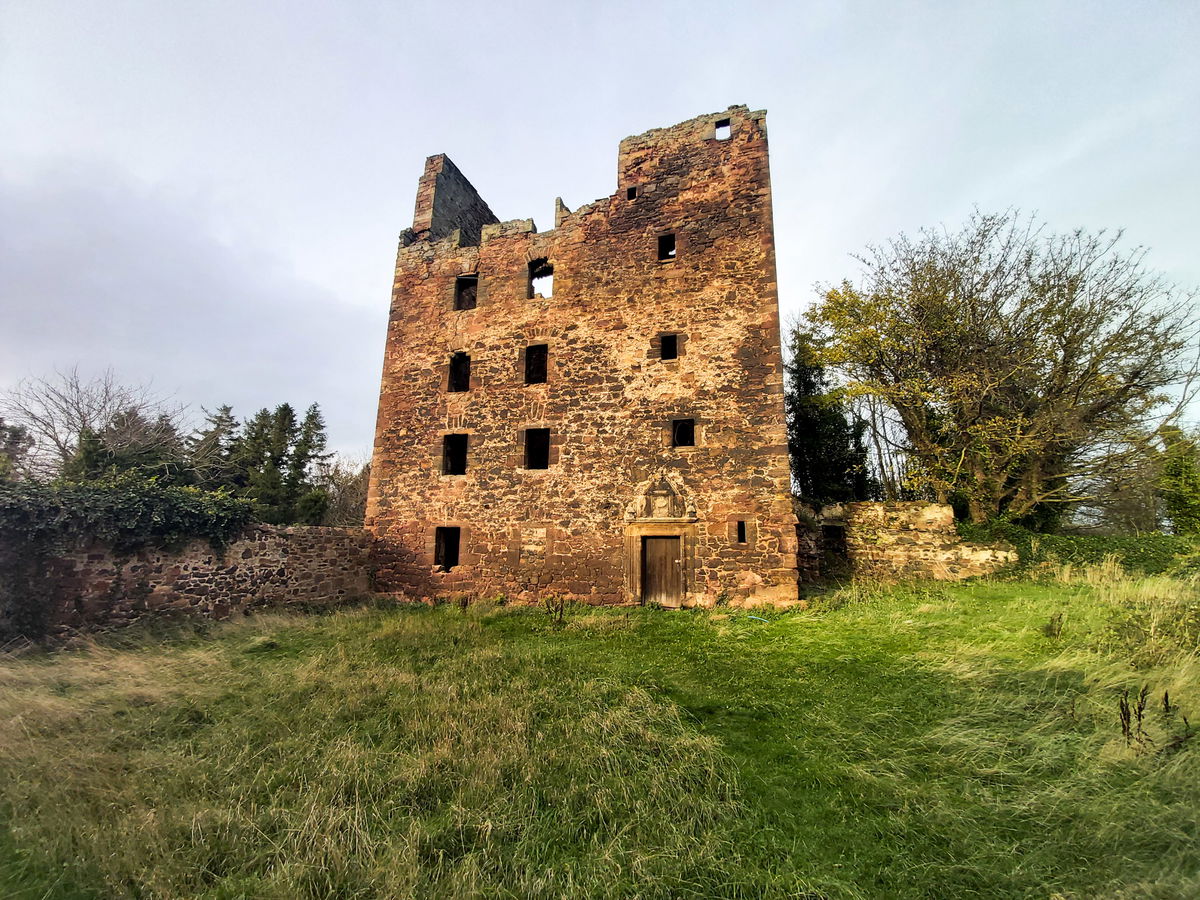 Redhouse Castle In East Lothian - Fabulous North