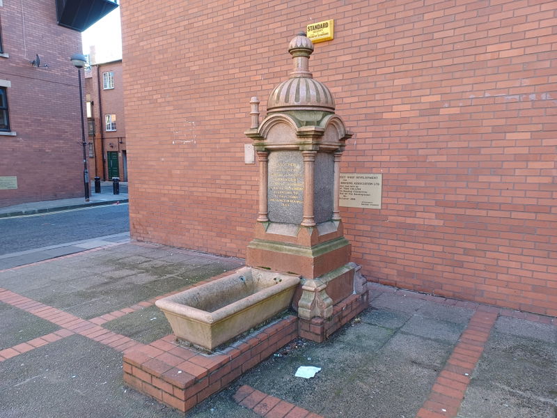 Richard Grainger Memorial Fountain In Newcastle City Centre - Fabulous ...