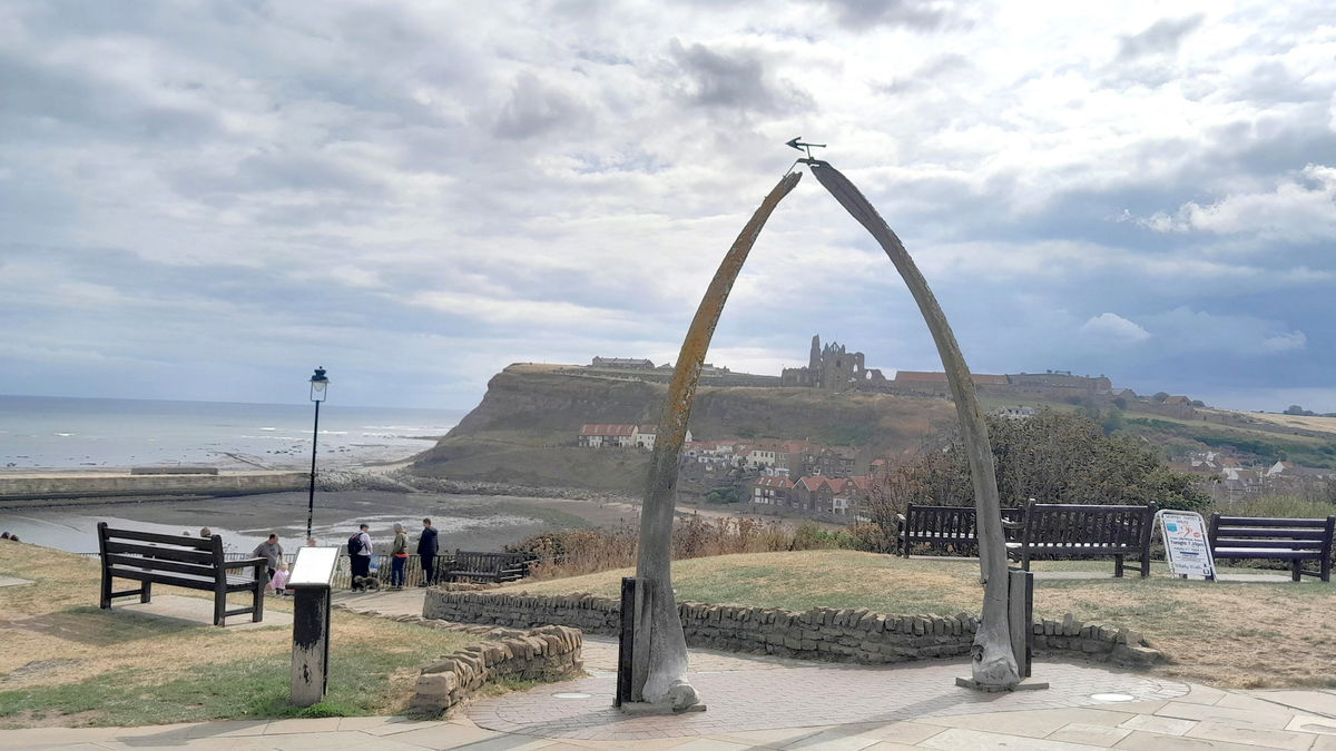 Whale Bone Arch In Whitby - Fabulous North