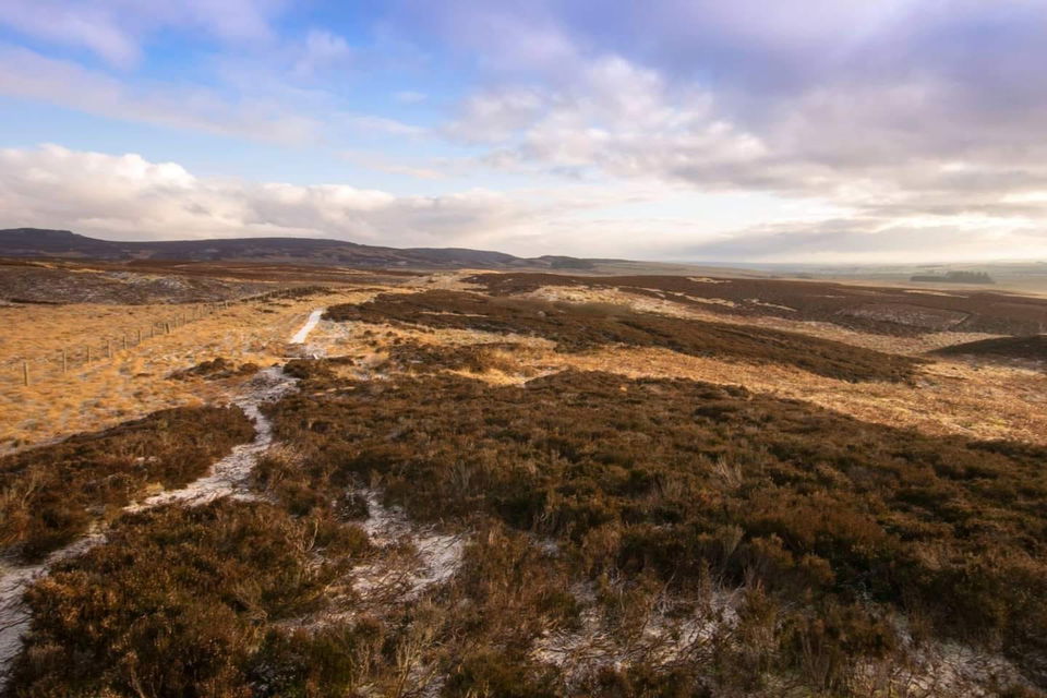 Walk To Simonside And Fontburn Reservoir In Rothbury - Fabulous North