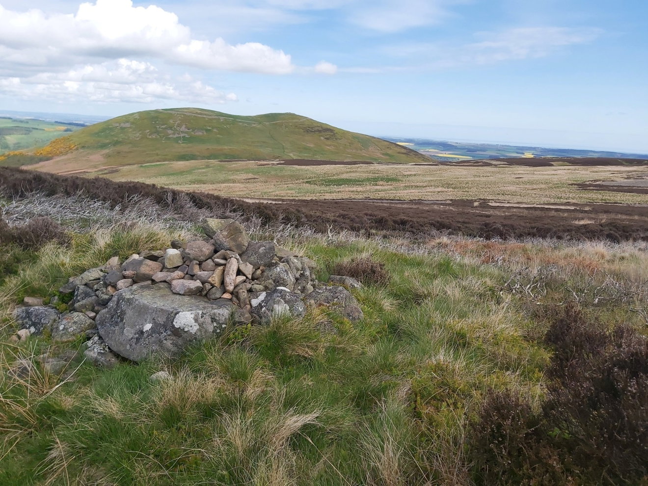 Walk To Yeavering Bell And Newton Tors In The Cheviots - Fabulous North