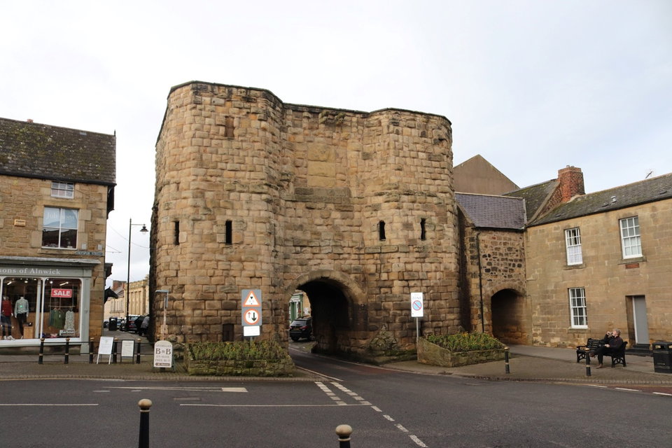 Walk Along The Alnwick Riverside And Old Railways - Fabulous North