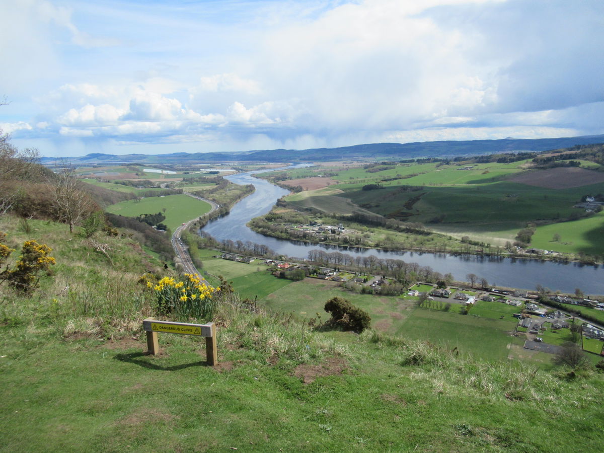 Walk To Kinnoull Hill In Perth