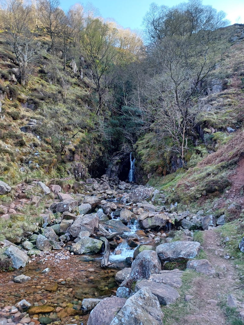 Walk To Scale Force From Buttermere In Lake District - Fabulous North